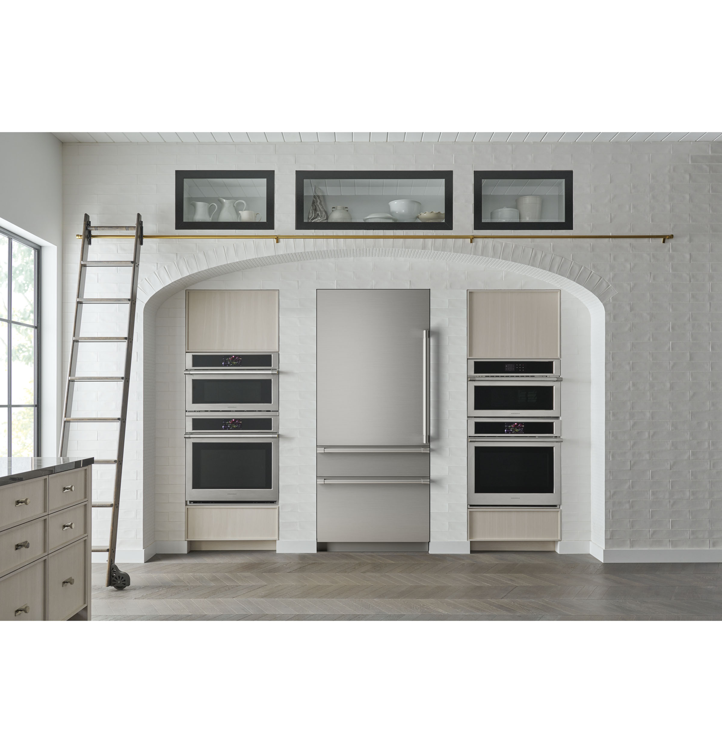 Product: Monogram-ZIP364IPVII