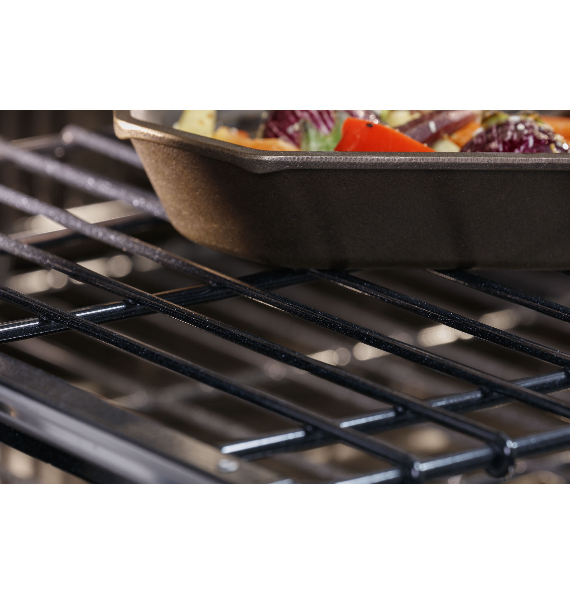 Exclusive self-clean, (4 full-extension, 2 regular) oven racks