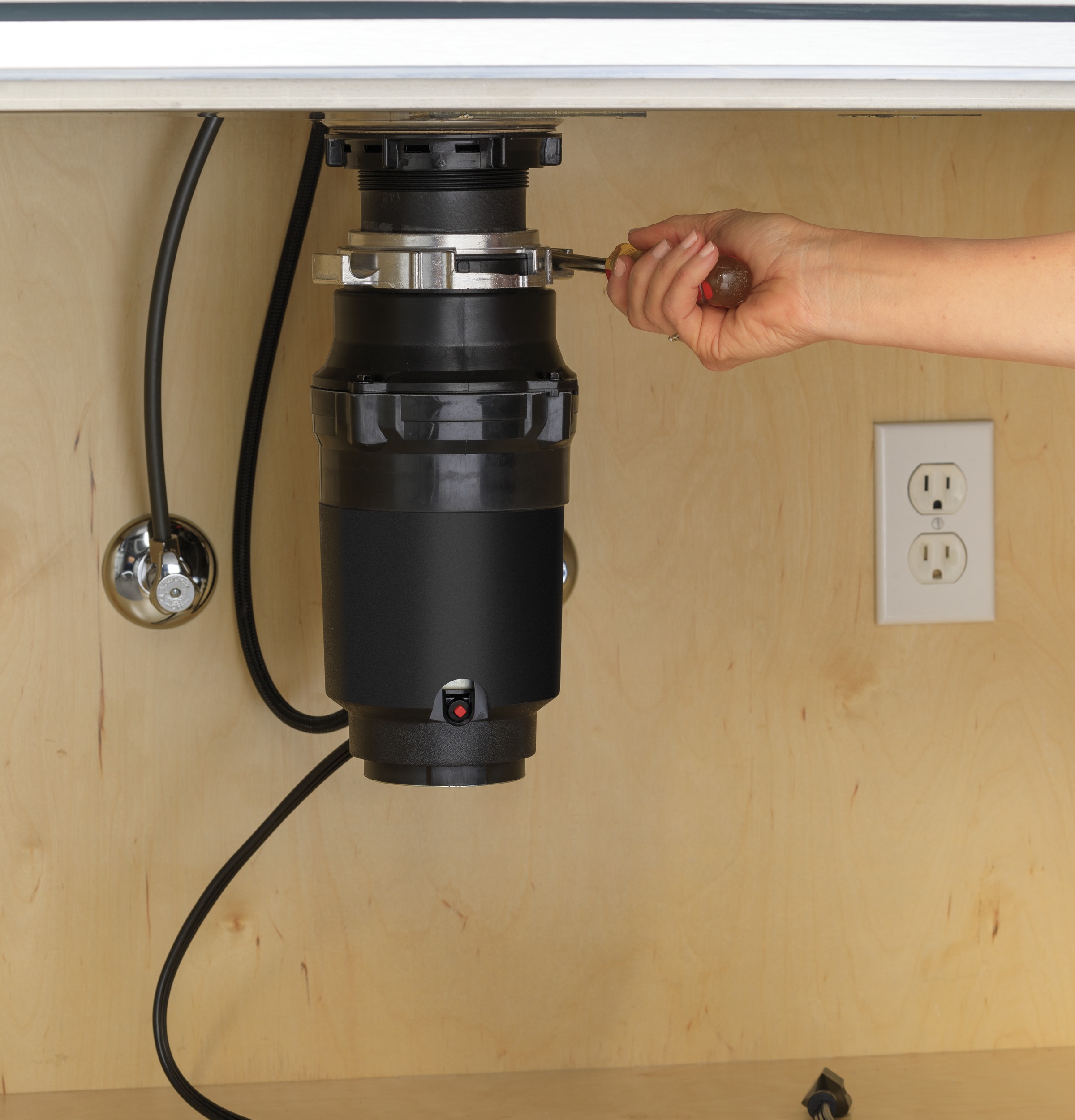 GFC525N | GE DISPOSALL® 1/2 HP Continuous Feed Garbage Disposer ...