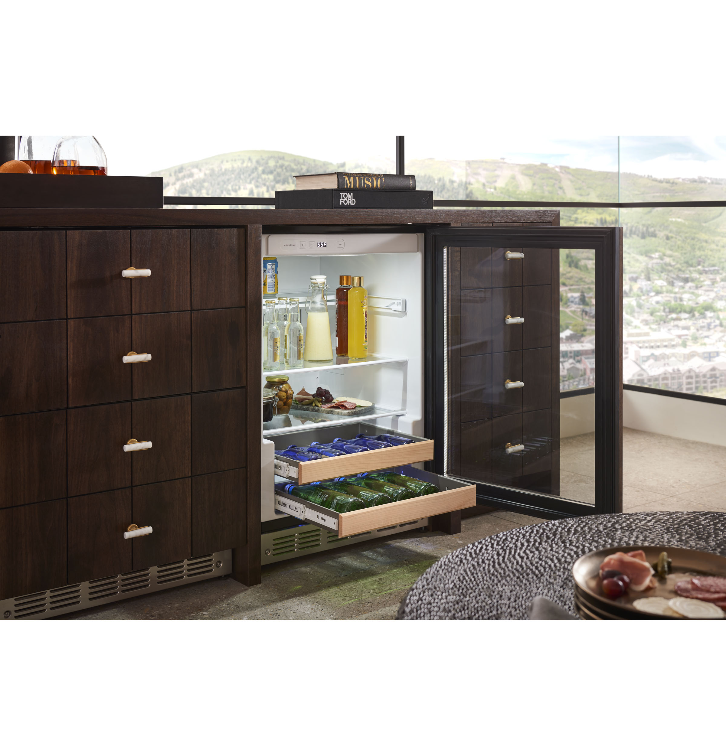 Product: Monogram-ZDBR240NBS